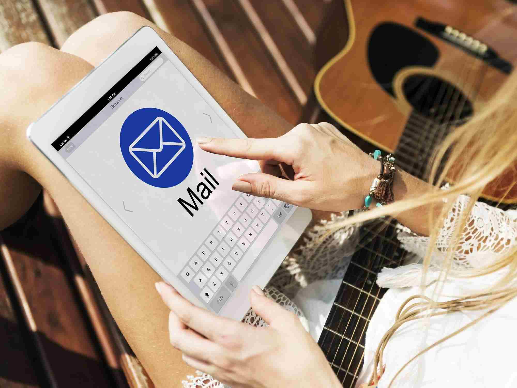 How To Create An Email Group In Outlook